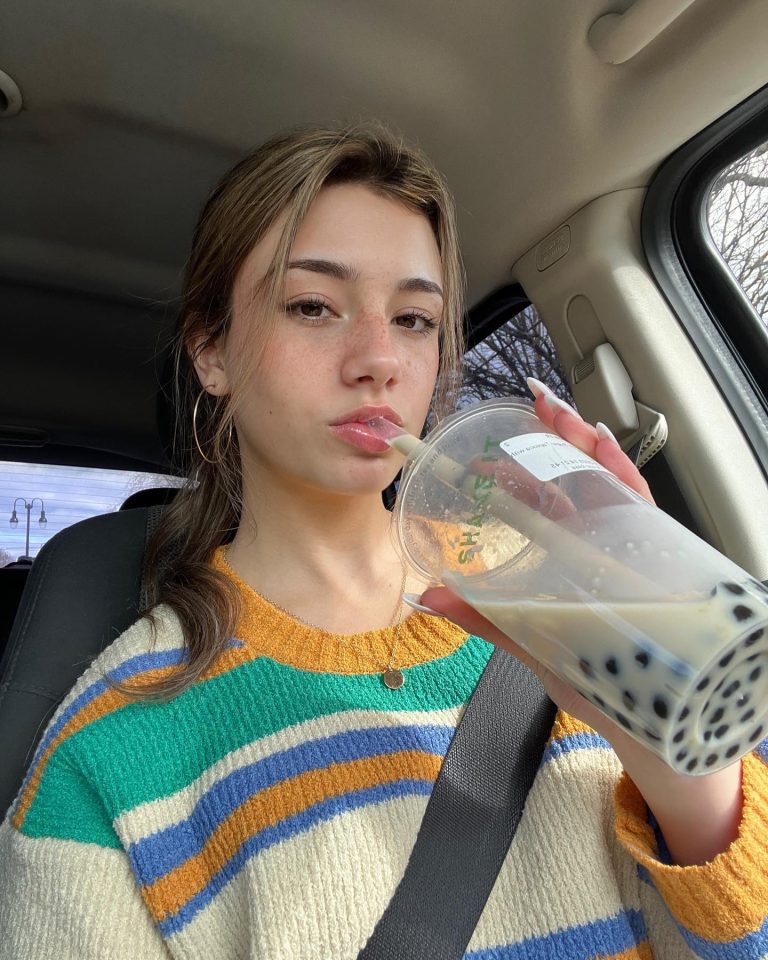Mikayla Campinos: Her Age, Height And Career Revealed - Perfectley