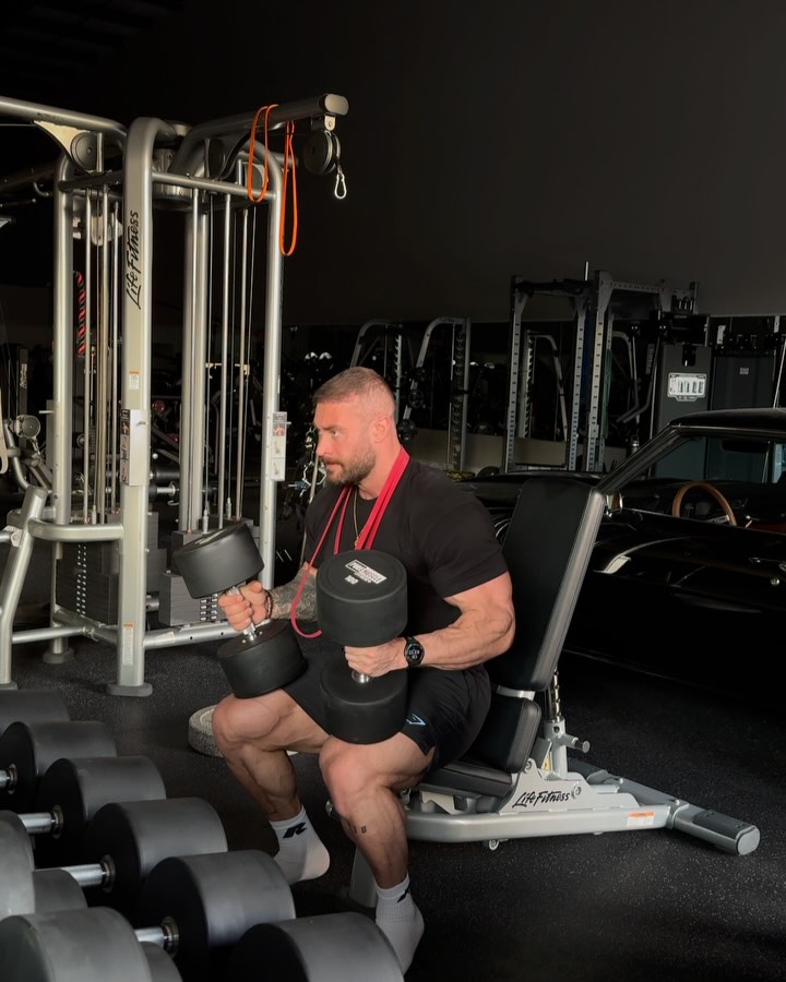 Cbum Height: How Tall is Chris Bumstead Really? - Perfectley